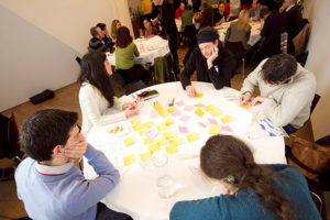 Qu'est-ce qu'un Focus Group ? Définition Focus Group UX